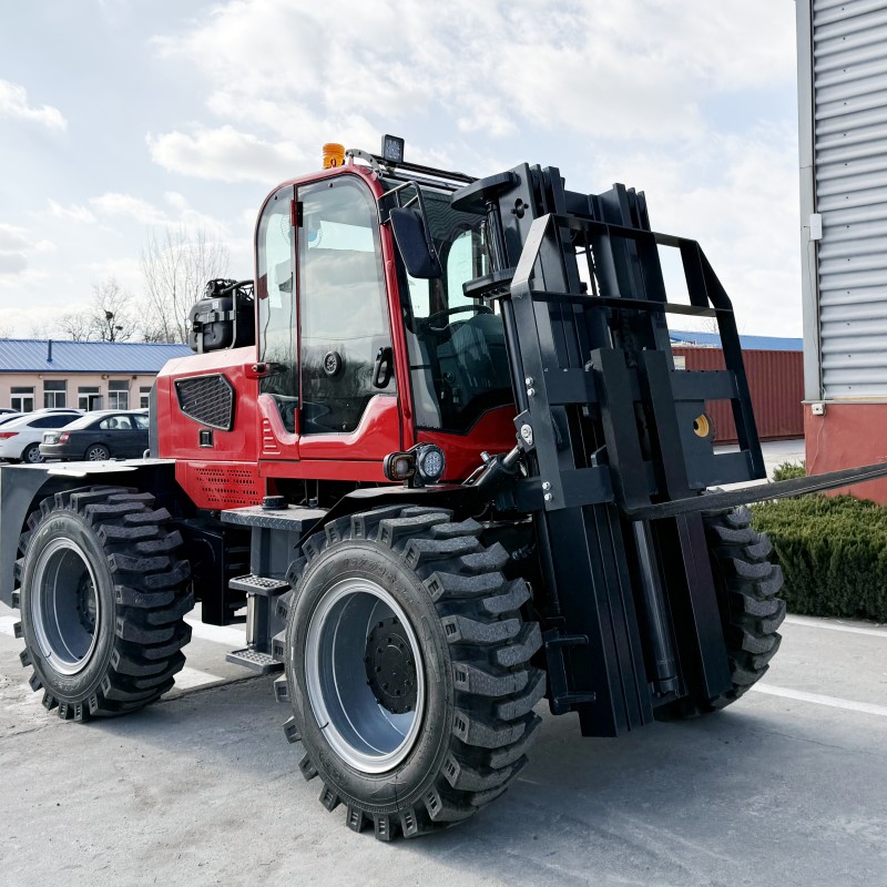 Four Wheel Drive Rough Terrain Forklift 3.5 Ton 5 Ton 3ton China Factory_China Manufacturer ...